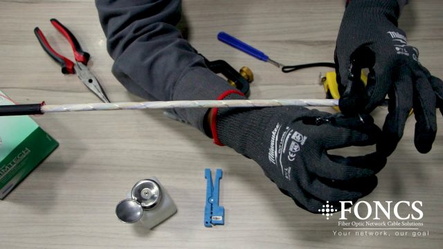 How to prepare a Fiber Optic Cable for Mid-Span Access - FONCS