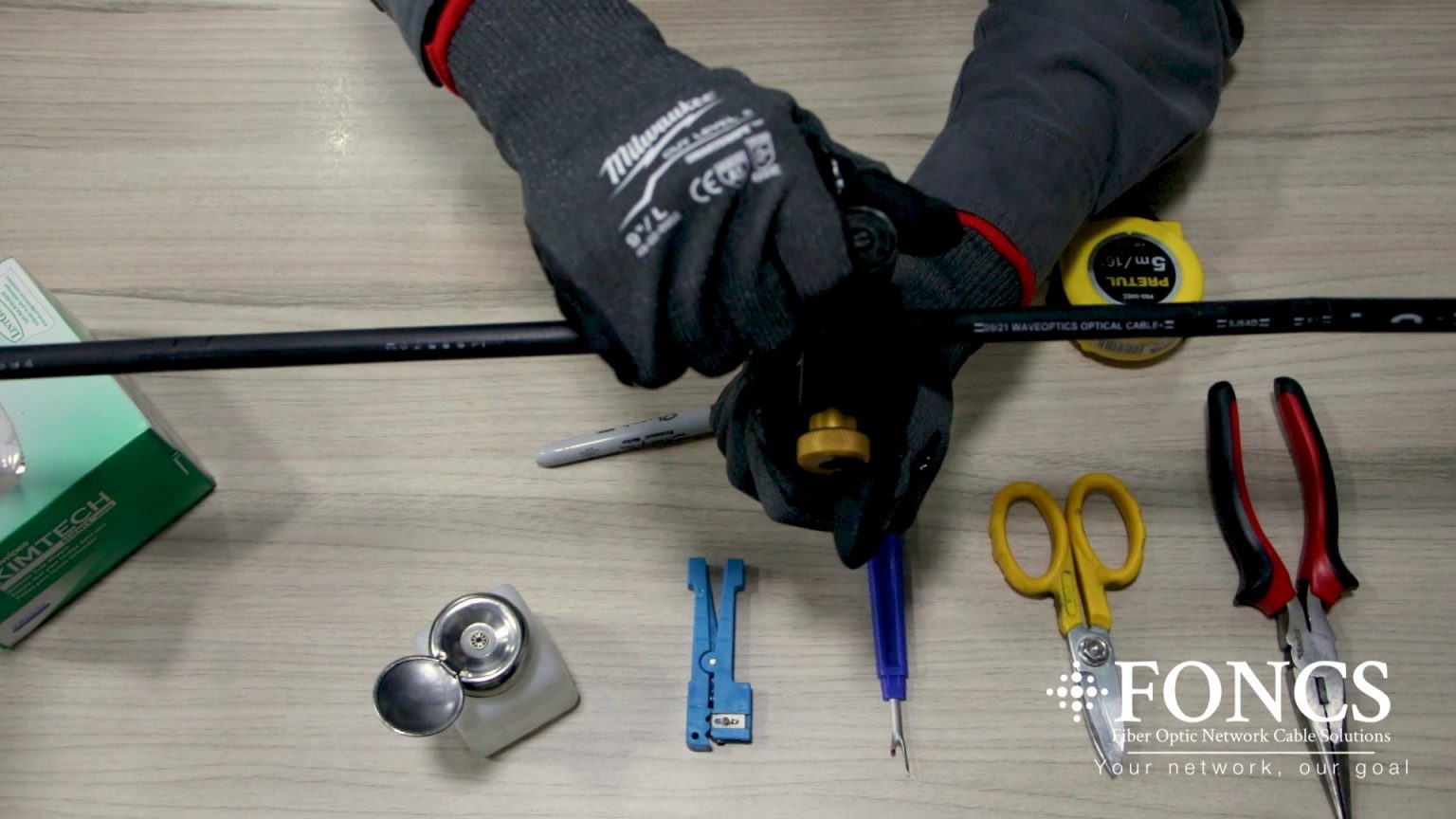 How to prepare a Fiber Optic Cable for Mid-Span Access - FONCS